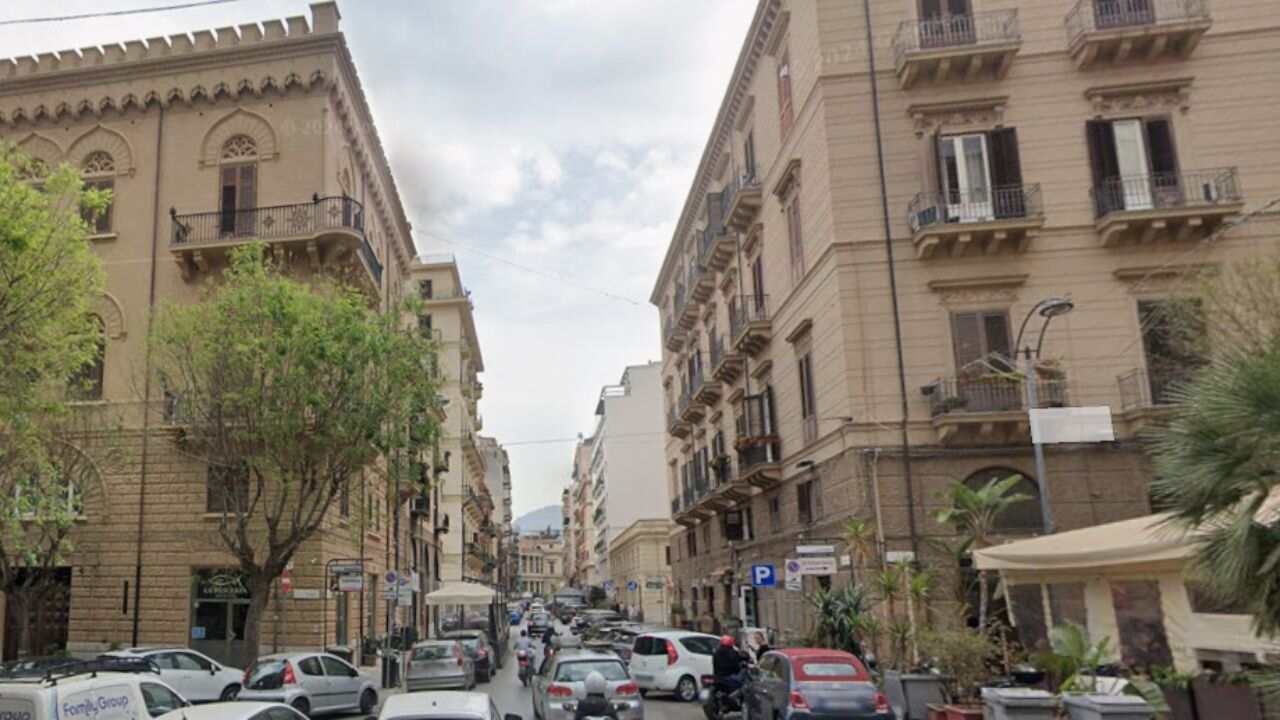 Ciclista morto in un incidente a Palermo: era in controsenso
